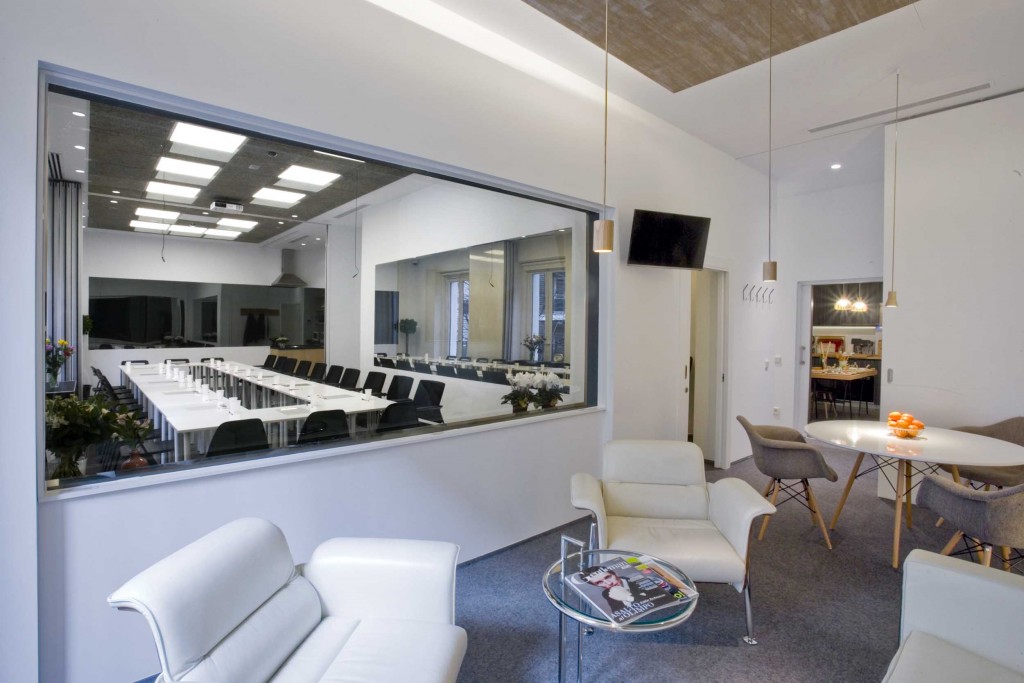 theater boardroom 3 - viewing lounge - so22