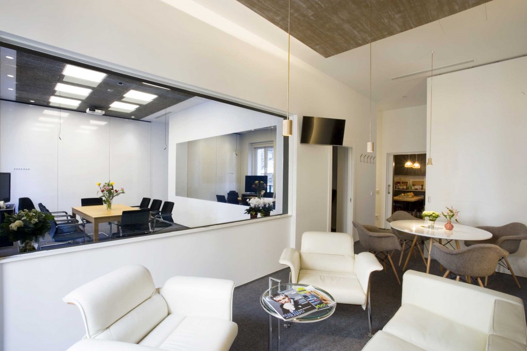 viewing lounge a - studio 2 - the apartment - so22